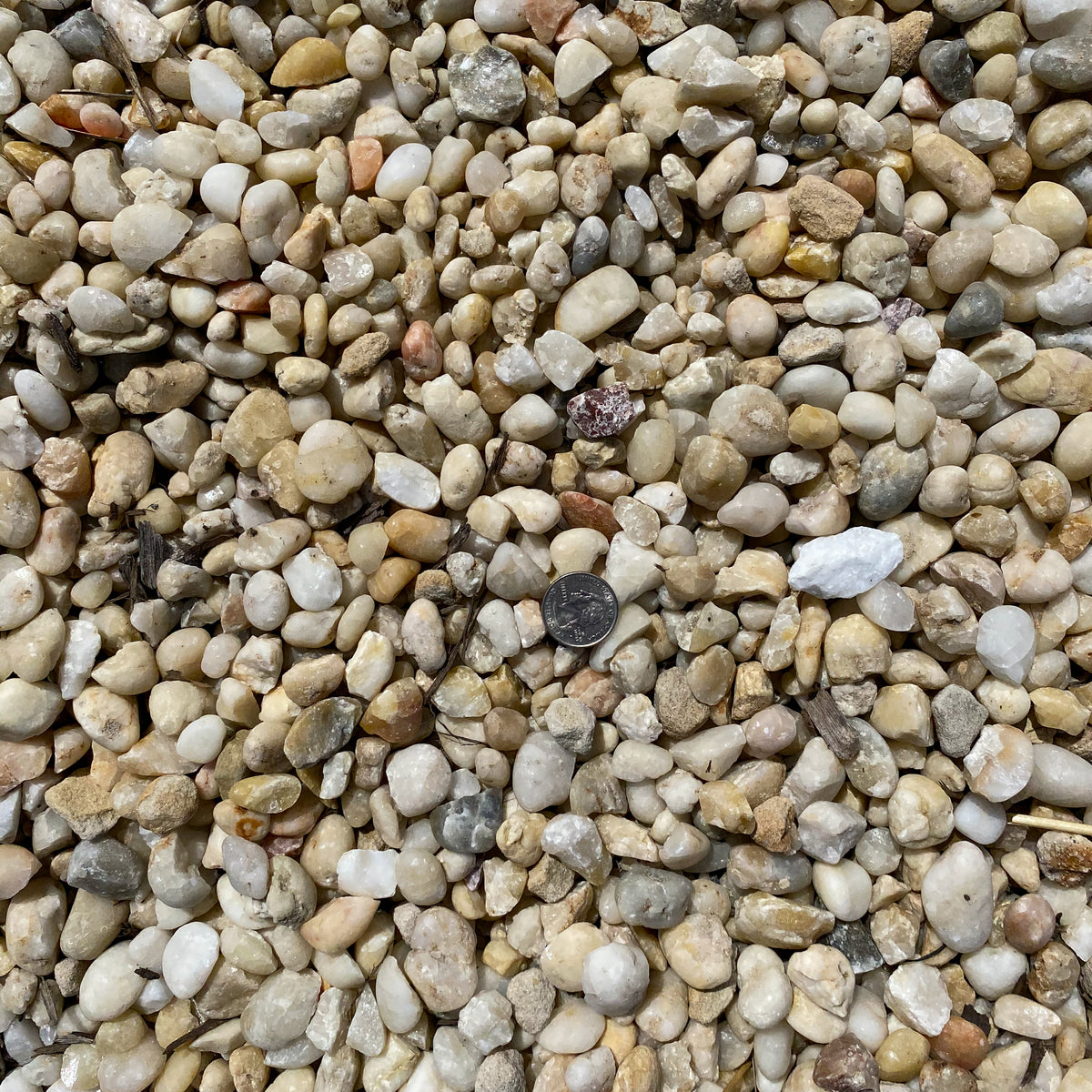 Lucky Stone Gravel #67 1/2 cu ft bag – The Rock Pile
